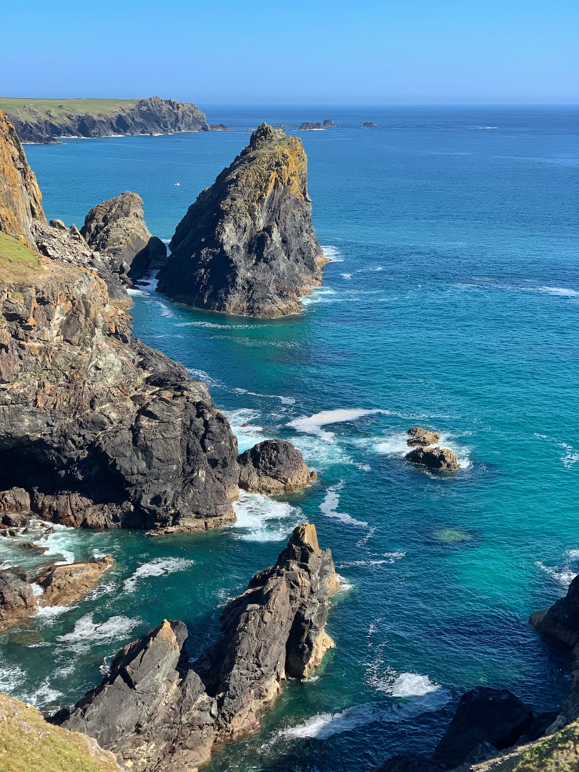 Top 10 Beautiful Places to Explore in Cornwall - ADV Travelbug